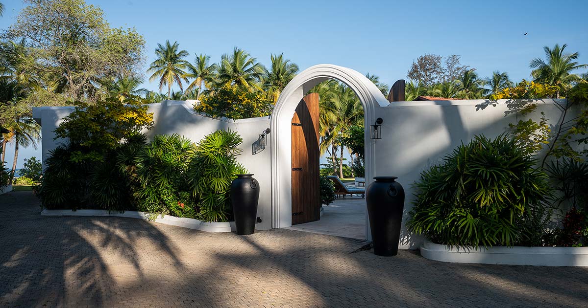 Contact Us | Kalkudah Beach House | Teardrop Hotels