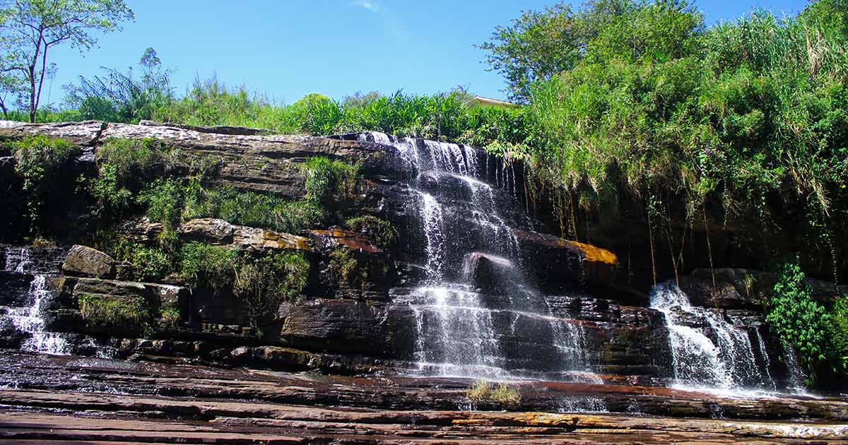 Picnic Trip by Fairlawn Falls Waterfall | Camellia Hills