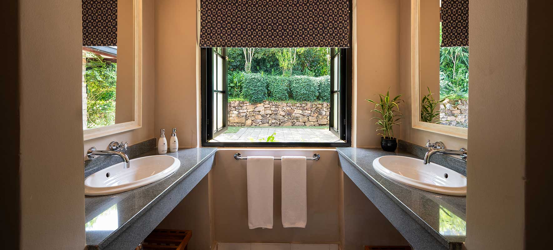 Dickoya Suite | Luxury Accommodation in Hatton | Camellia Hills